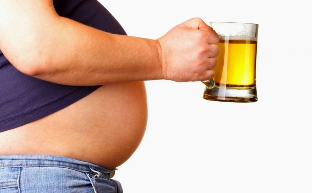 La cerveza no tiene la culpa de tu barriga cervecera