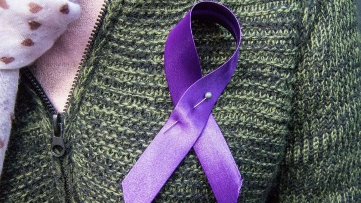 Violencia de género: por qué se celebra el 25-N y se usa el lazo morado