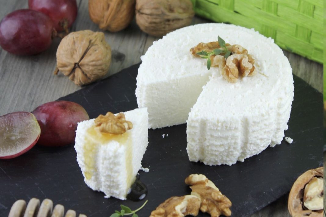 Cómo hacer un requesón delicioso paso a paso en minutos