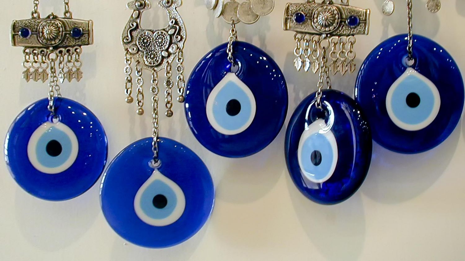 Qué es el mal de ojo, como se manifiesta y como prevenirlo