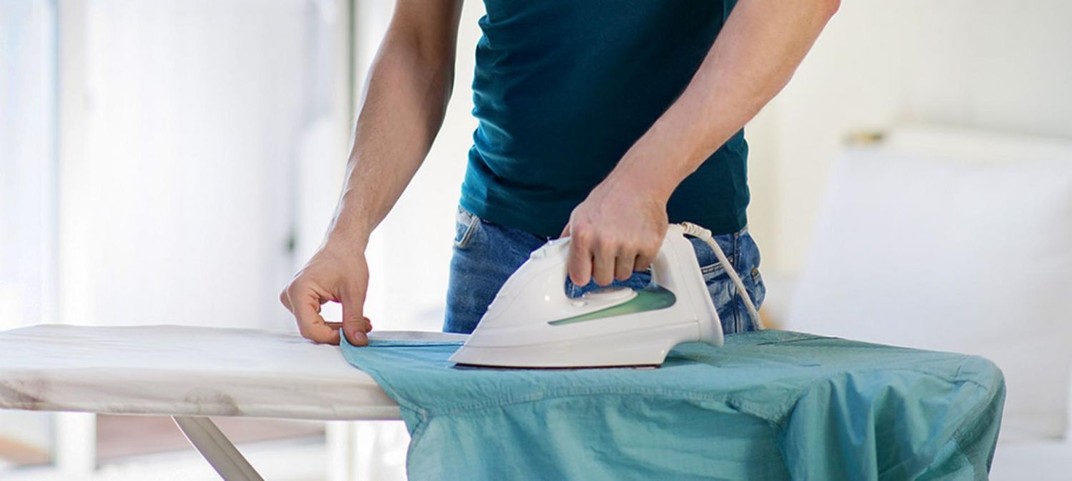 Cómo planchar una camisa paso a paso con resultados sorprendentes