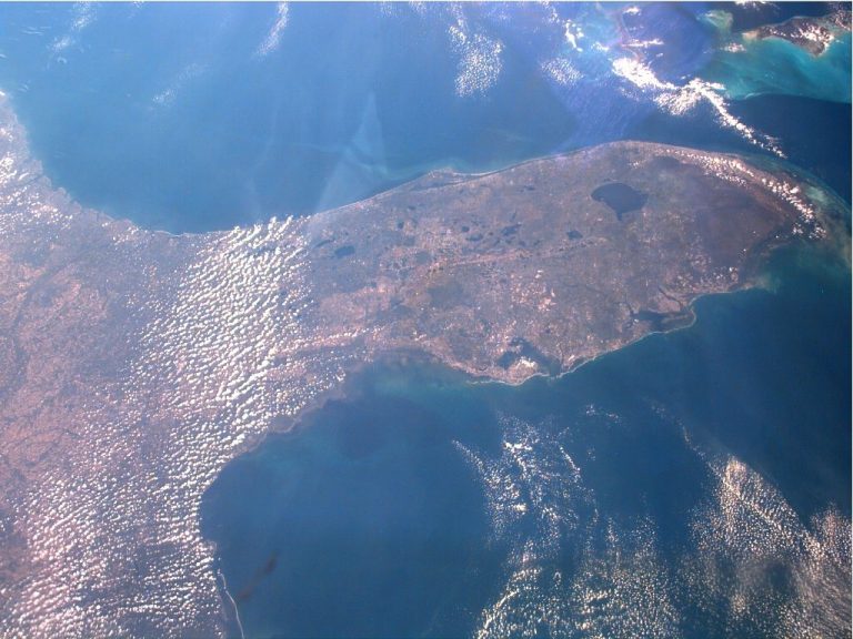 Qué es una península y cuáles son las más famosas