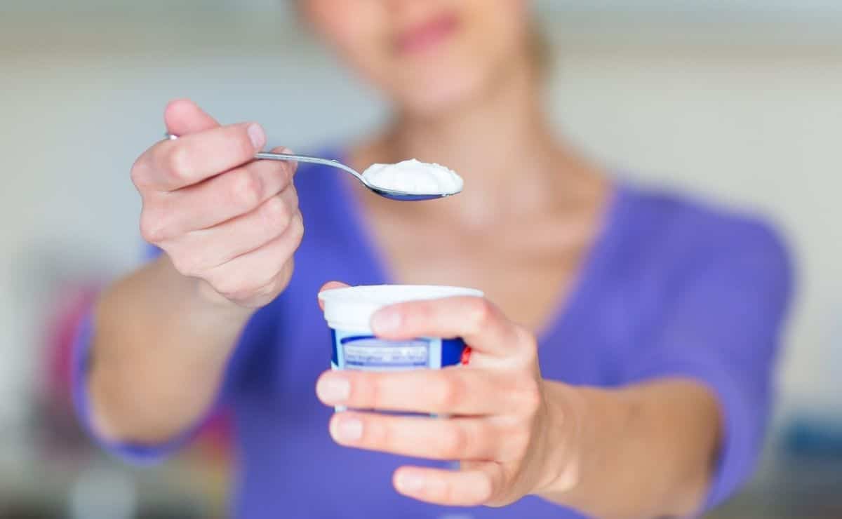 Por qué deberías tomar un yogur todos los días