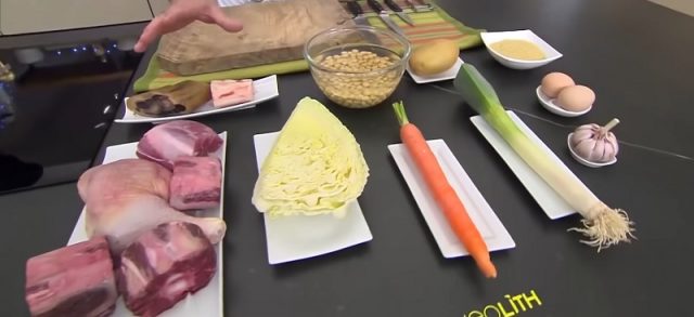 Cocido: la receta original y cómo se tiene que comer