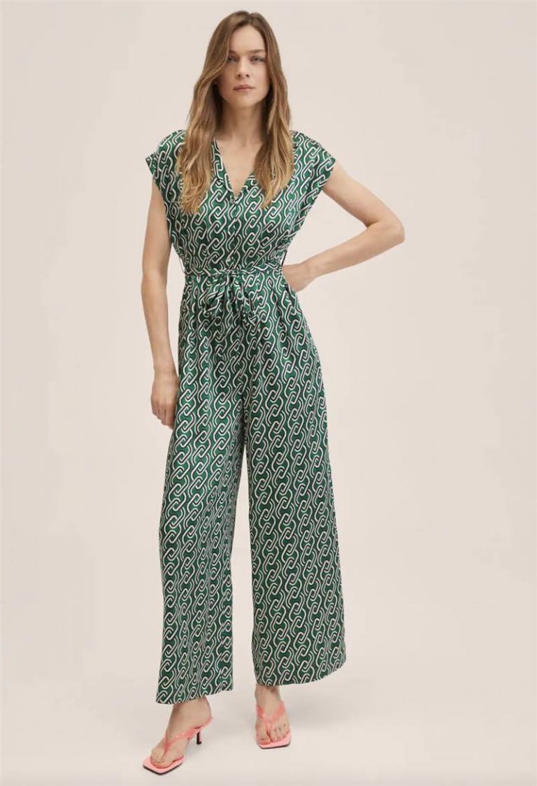 El mono de Mango más elegante que hace tipazo por menos de 30 euros