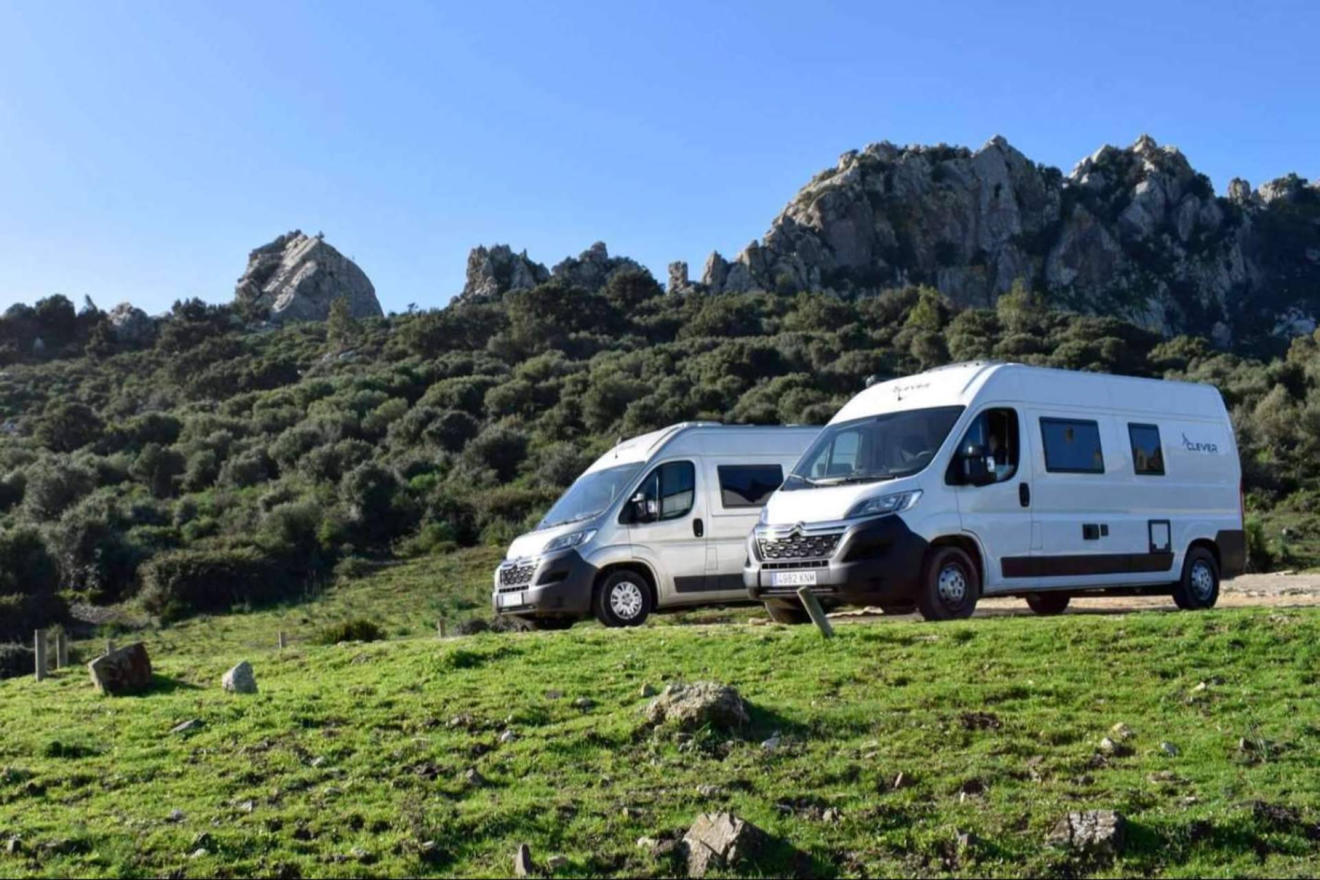 la empresa Clever Camper Van España tiene como distribuidora a ...
