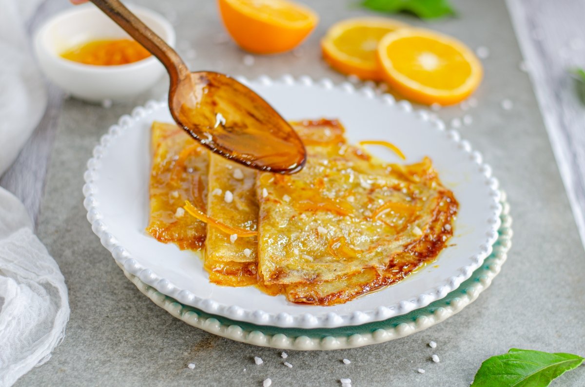 Descubre el encanto de las crepes 'Suzette' con supremas de Naranja: un ...