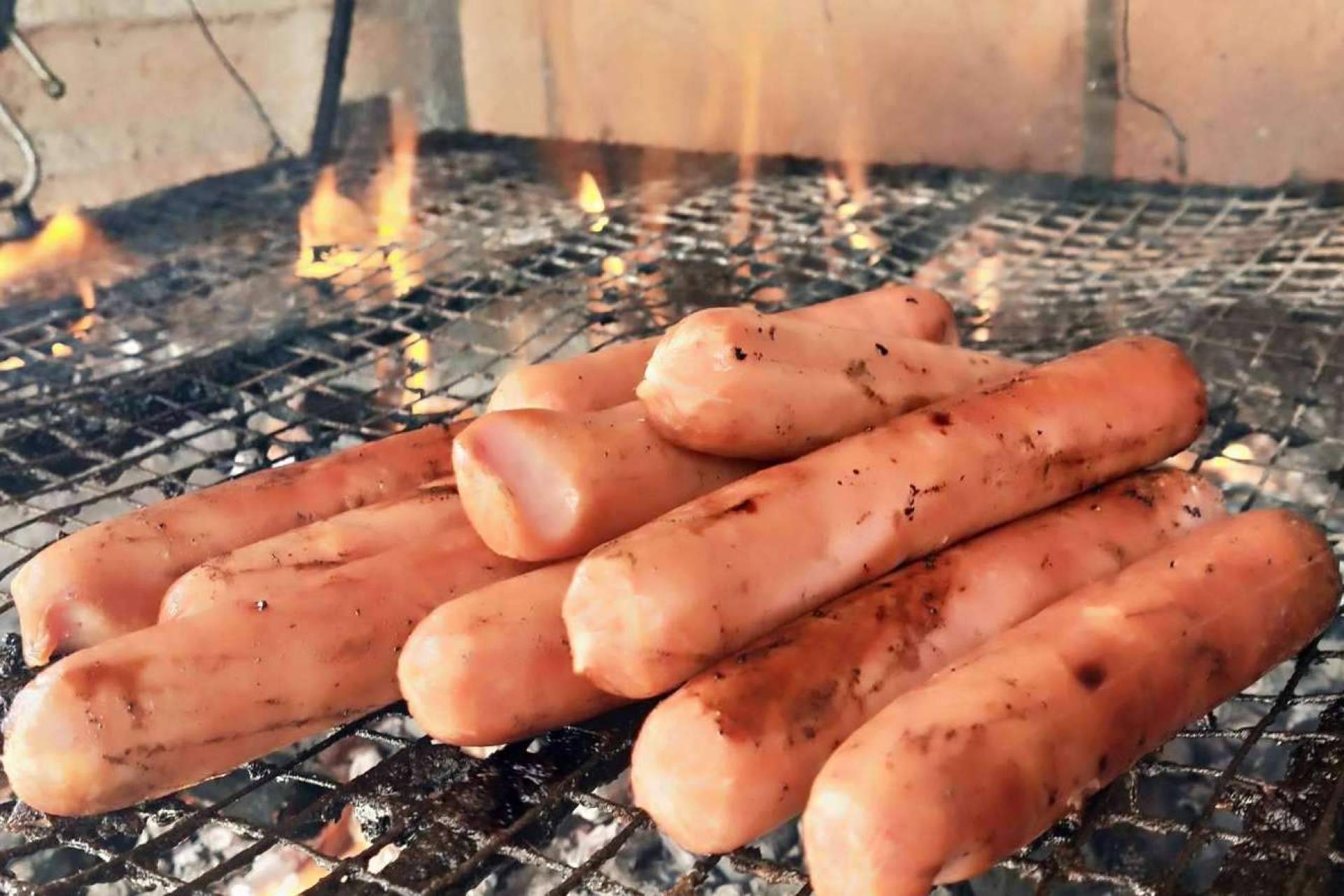 D´Carnilsa elabora una salchicha ranchera colombiana que enamora a ...