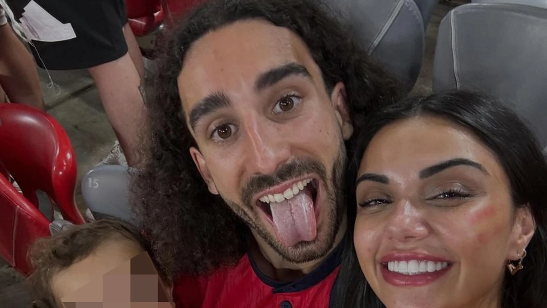 Claudia Rodríguez, pareja de Cucurella, agita las redes al admitir de ...